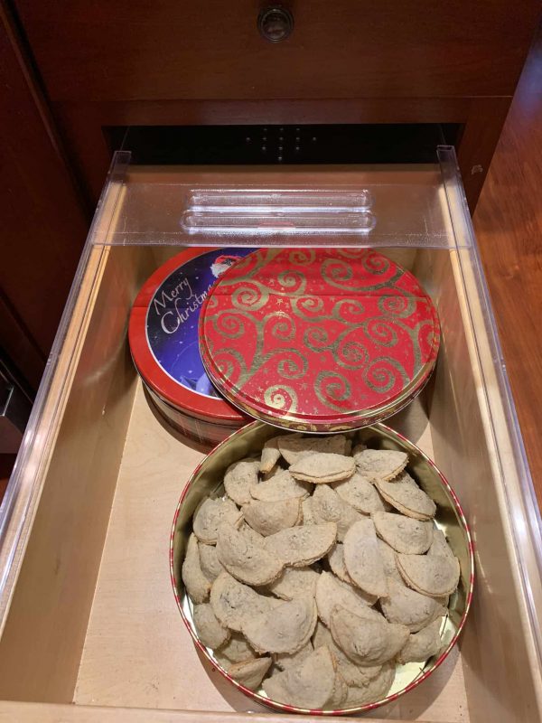 Trilby's—Santa's Favorite Cookie! - Trimazing